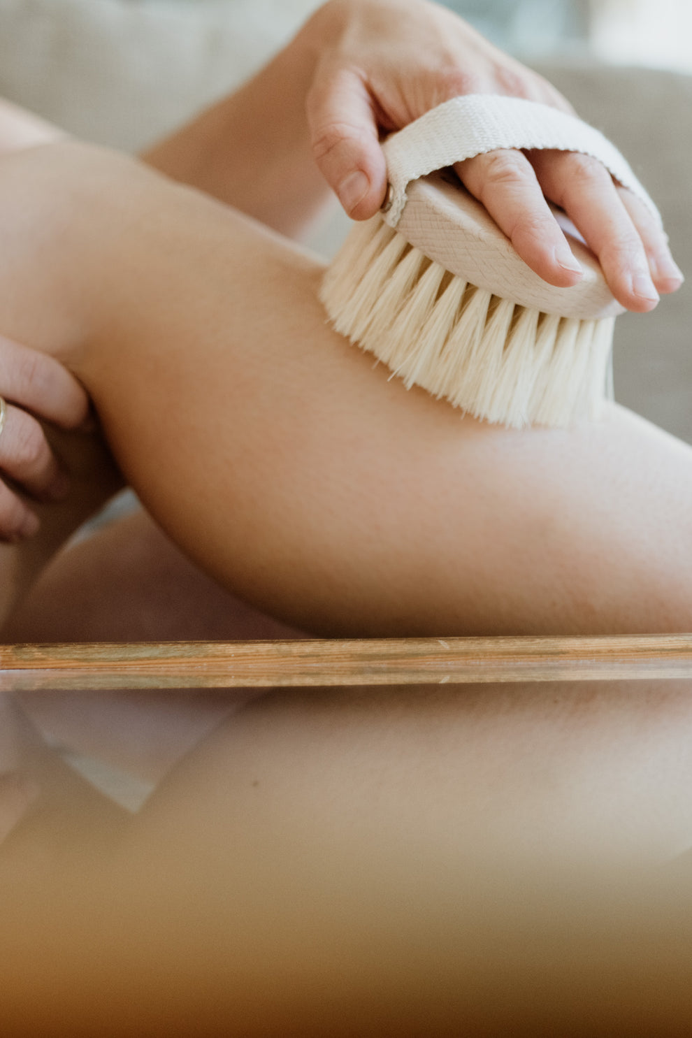 Invigorating Body Dry Brush – Sérénité by Sakina Di Pace